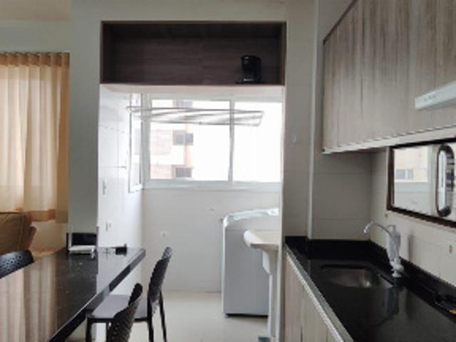 Apartamento para alugar com 1 Suíte + 1 Quarto em Zona 07, Maringá PR