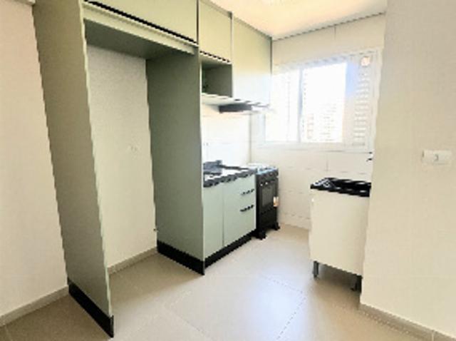 Apartamento para alugar com 1 Suíte + 1 Quarto em Zona 03, Maringá PR