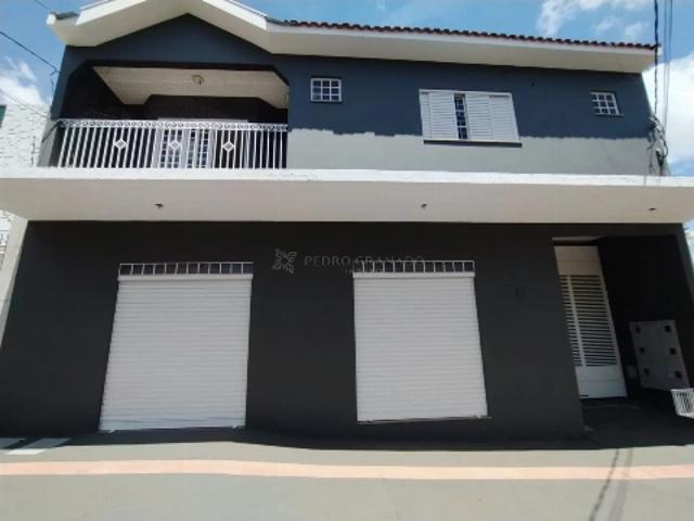 Apartamento para alugar com 1 Suíte + 2 Quartos em Conjunto Habitacional Lea Leal, Maringá PR