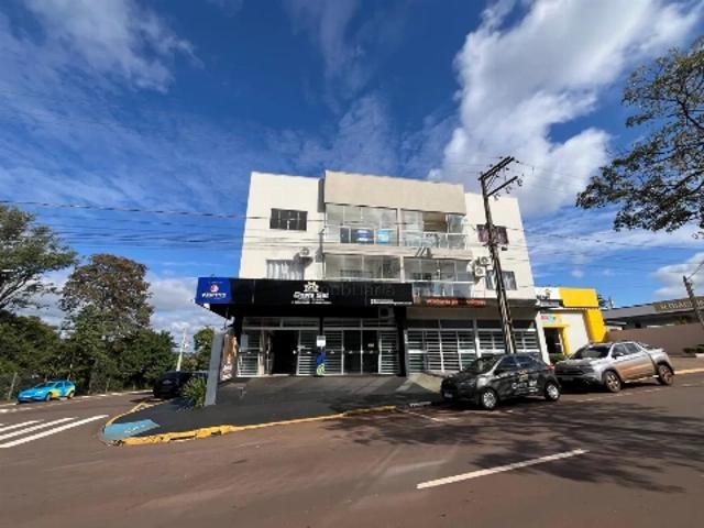 Apartamento para alugar com 1 Suíte + 2 Quartos em Centro, Toledo PR