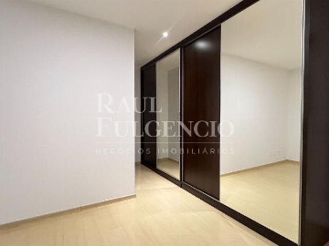 Apartamento para alugar com 1 Suíte + 2 Quartos em Gleba Fazenda Palhano, Londrina PR