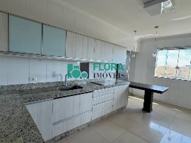 Apartamento para alugar com 1 Suíte + 2 Quartos em Jardim Pinheiros III, Maringá PR