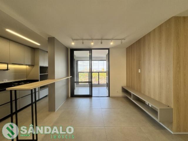 Apartamento para alugar com 1 Suíte + 2 Quartos em Vila Bosque, Maringá PR