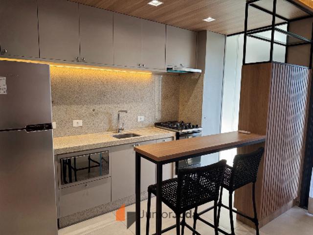 Apartamento para alugar com 1 Suíte + 2 Quartos em Vila Bosque, Maringá PR