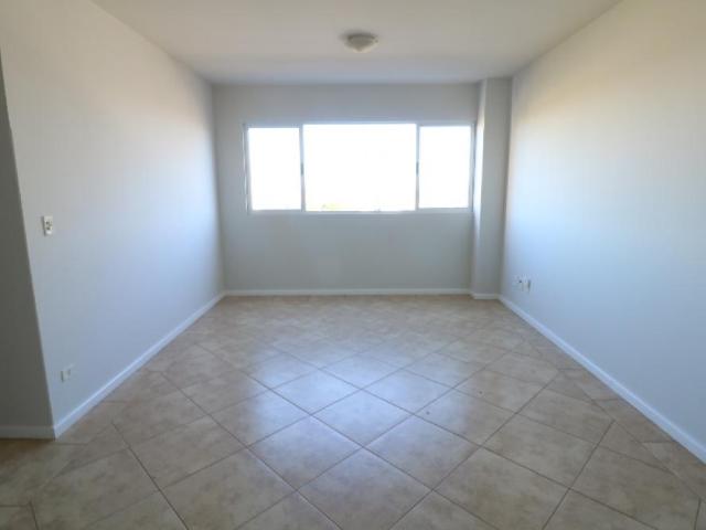 Apartamento para alugar com 1 Suíte + 2 Quartos em Vila Cleópatra, Maringá PR