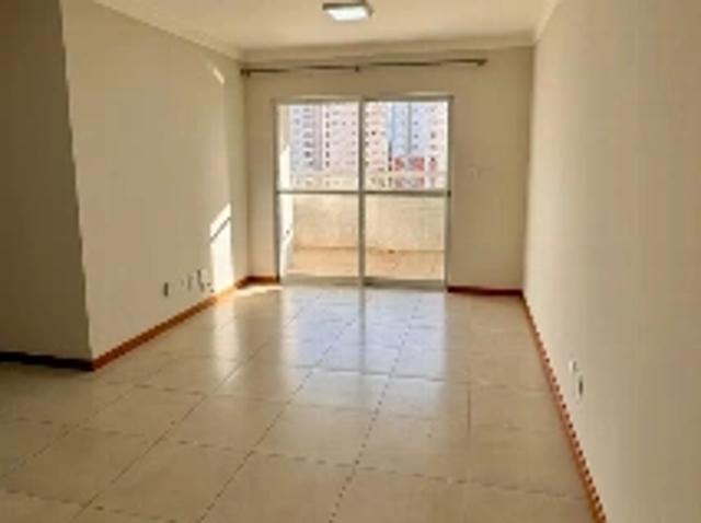 Apartamento para alugar com 1 Suíte + 2 Quartos em Vila Cleópatra, Maringá PR