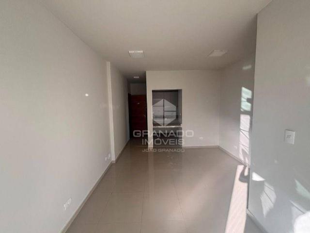 Apartamento para alugar com 1 Suíte + 2 Quartos em Zona 03, Maringá PR