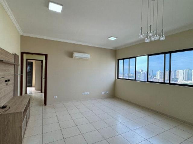 Apartamento para alugar com 1 Suíte + 2 Quartos em Zona 01 Centro, Maringá PR