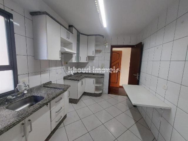 Apartamento para alugar com 1 Suíte + 2 Quartos em Zona 07, Maringá PR