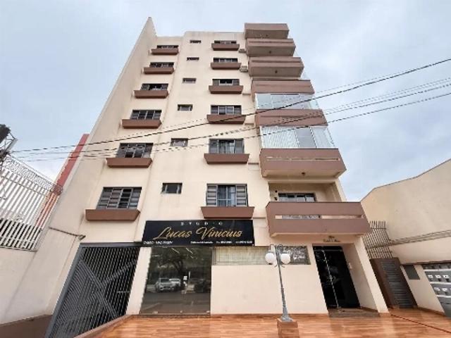 Apartamento para alugar com 1 Suíte + 2 Quartos em Zona 07, Maringá PR