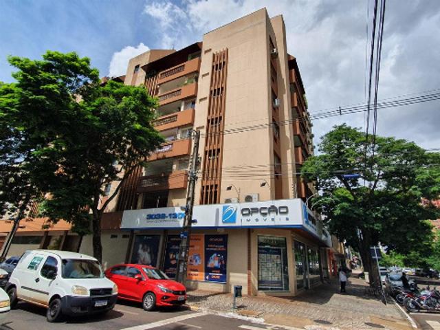 Apartamento para alugar com 1 Suíte + 2 Quartos em Zona 07, Maringá PR