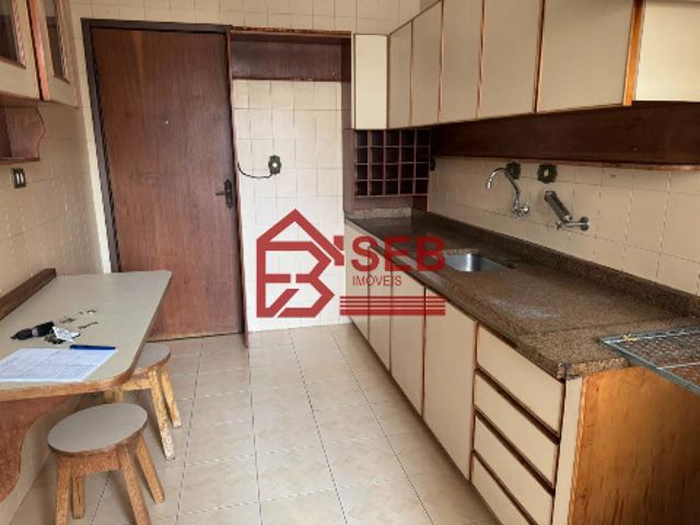 Apartamento para alugar com 1 Suíte + 2 Quartos em Zona 07, Maringá PR
