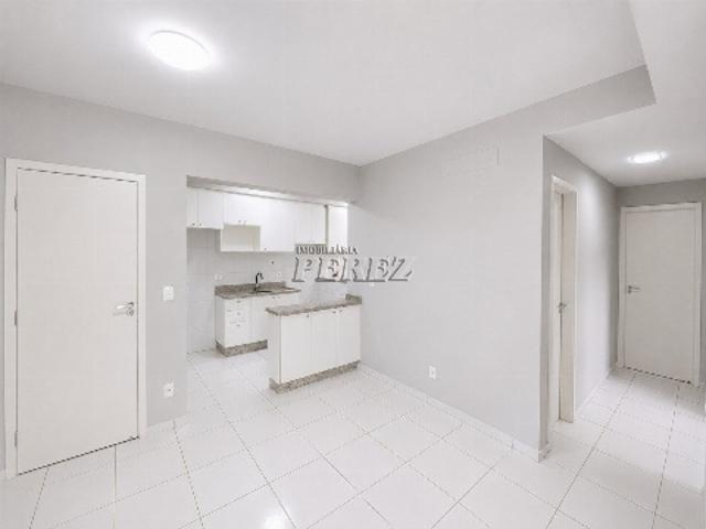 Apartamento para alugar com 1 Suíte + 3 Quartos em Centro, Londrina PR