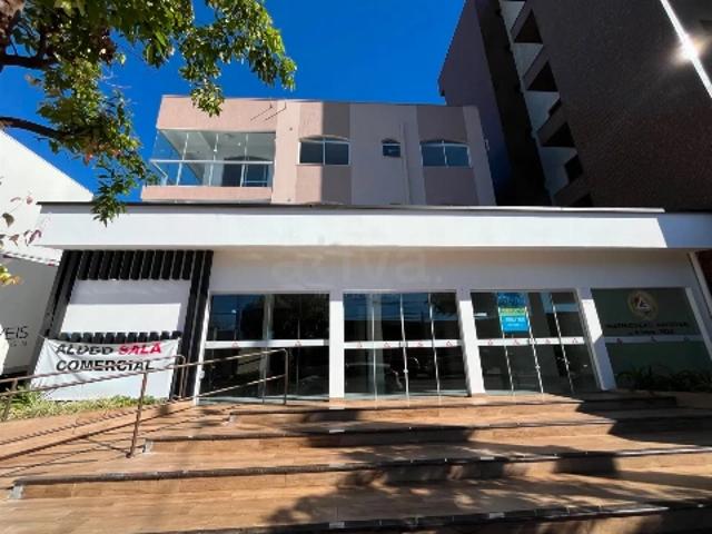 Apartamento para alugar com 1 Suíte + 3 Quartos em Centro, Toledo PR