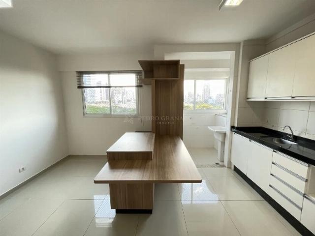 Apartamento para alugar com 1 Suíte em Zona 07, Maringá PR