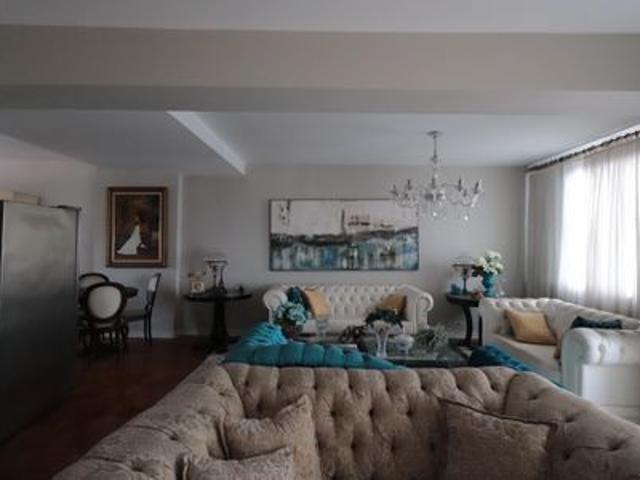 Apartamento para alugar com 205m², 4 quartos e 2 vagas