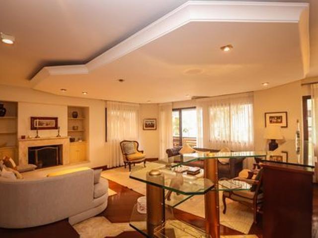 Apartamento para alugar com 205m², 3 quartos e 4 vagas
