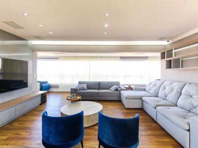 Apartamento para alugar com 209m², 3 quartos e 5 vagas