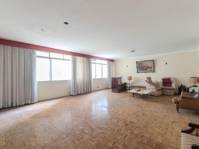 Apartamento para alugar com 200m², 4 quartos e 2 vagas