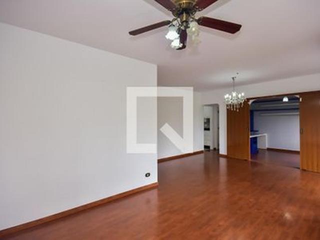 Apartamento para alugar com 200m², 3 quartos e 2 vagas