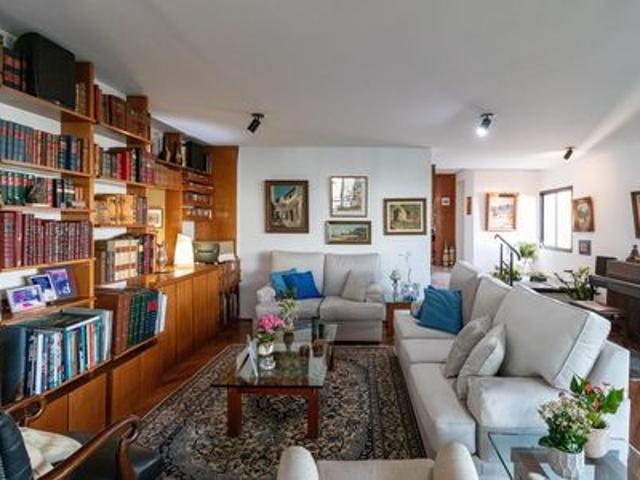 Apartamento para alugar com 215m², 3 quartos e 4 vagas