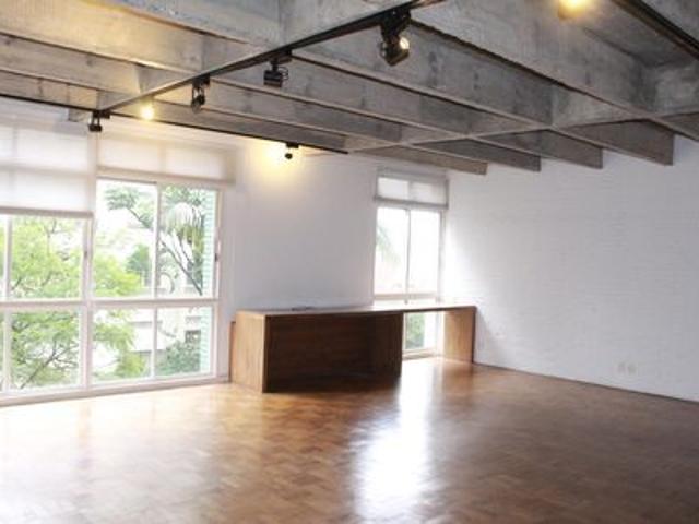 Apartamento para alugar com 220m², 2 quartos e 1 vaga