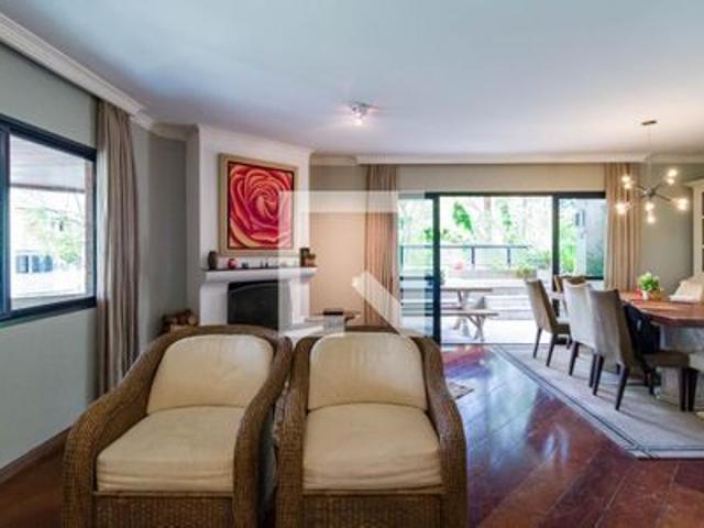 Apartamento para alugar com 221m², 4 quartos e 3 vagas