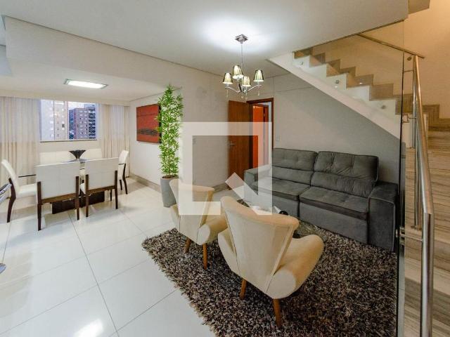 Apartamento para alugar com 235m², 3 quartos e 3 vagas