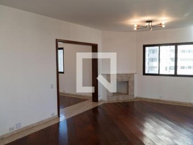 Apartamento para alugar com 236m², 6 quartos e 4 vagas