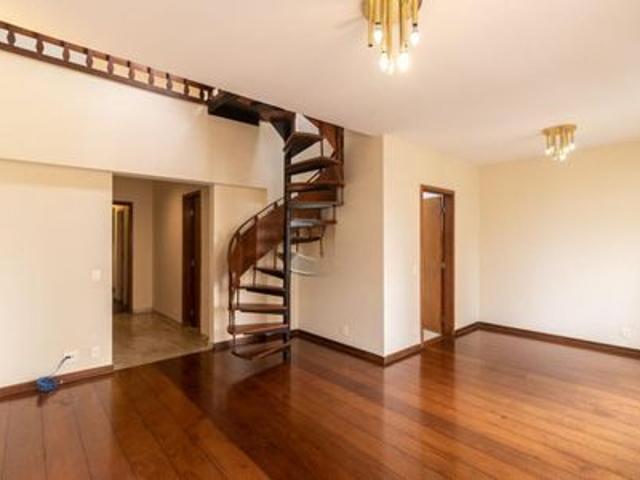 Apartamento para alugar com 238m², 3 quartos e 2 vagas