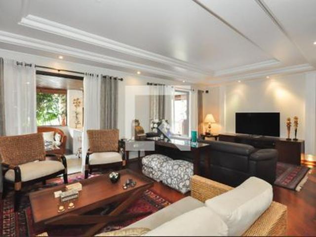 Apartamento para alugar com 230m², 3 quartos e 4 vagas
