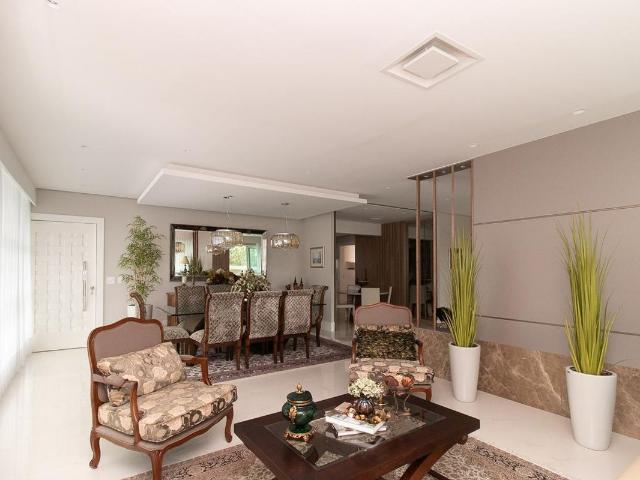 Apartamento para alugar com 233m², 4 quartos e 2 vagas