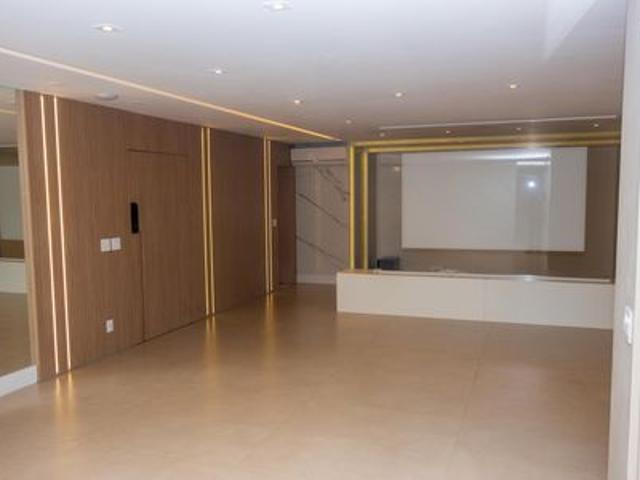 Apartamento para alugar com 233m², 3 quartos e 3 vagas