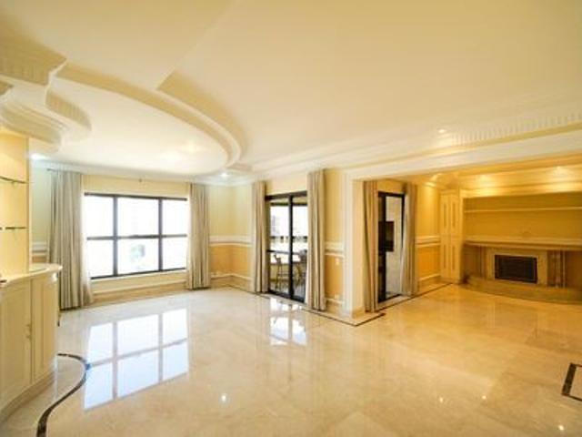 Apartamento para alugar com 250m², 4 quartos e 4 vagas