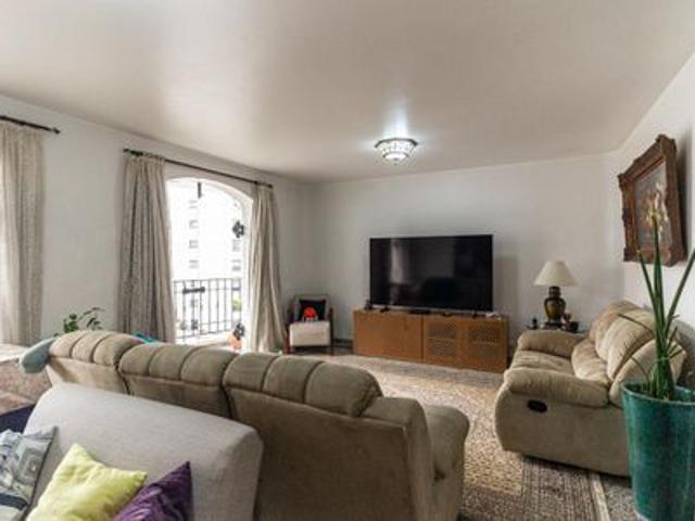 Apartamento para alugar com 250m², 4 quartos e 4 vagas