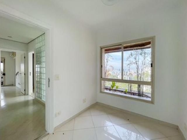 Apartamento para alugar com 0m², 0 quarto e sem vaga