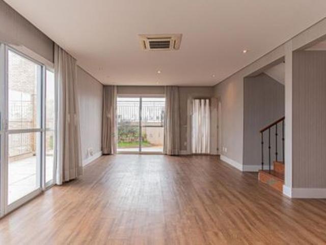 Apartamento para alugar com 250m², 4 quartos e 3 vagas