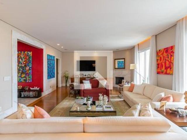 Apartamento para alugar com 265m², 3 quartos e 5 vagas