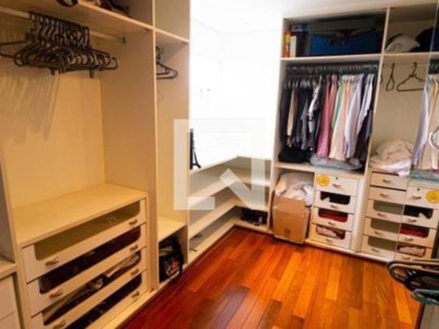 Apartamento para alugar com 260m², 3 quartos e 4 vagas