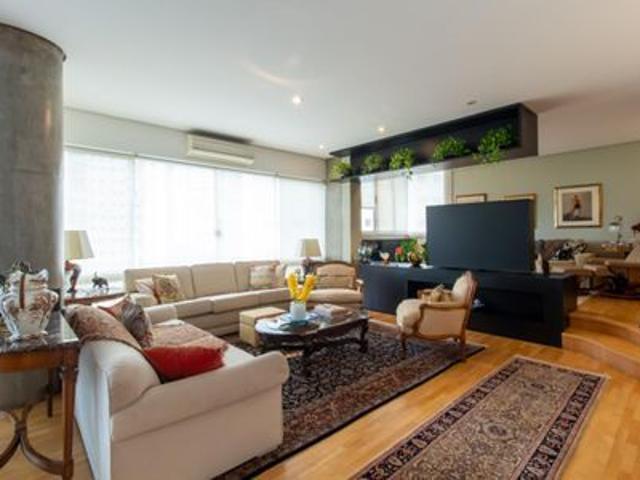 Apartamento para alugar com 272m², 4 quartos e 4 vagas
