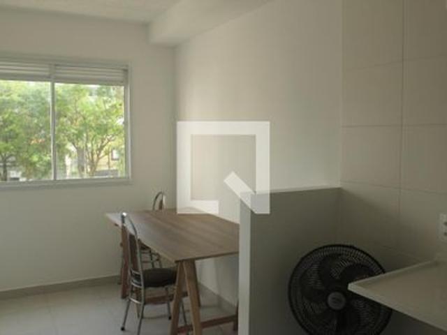 Apartamento para alugar com 27m², 1 quarto e sem vaga