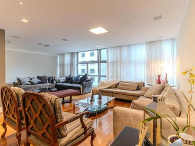 Apartamento para alugar com 284m², 3 quartos e 2 vagas
