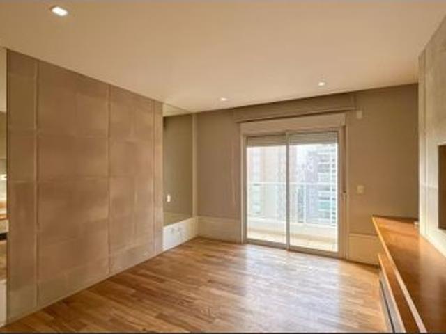 Apartamento para alugar com 288m², 4 quartos e 4 vagas