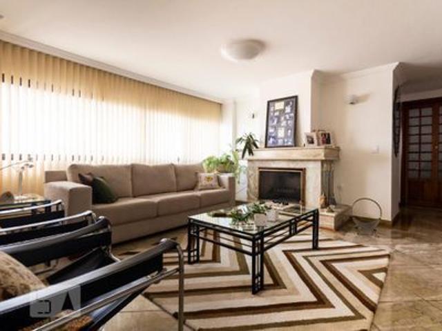Apartamento para alugar com 280m², 4 quartos e 3 vagas