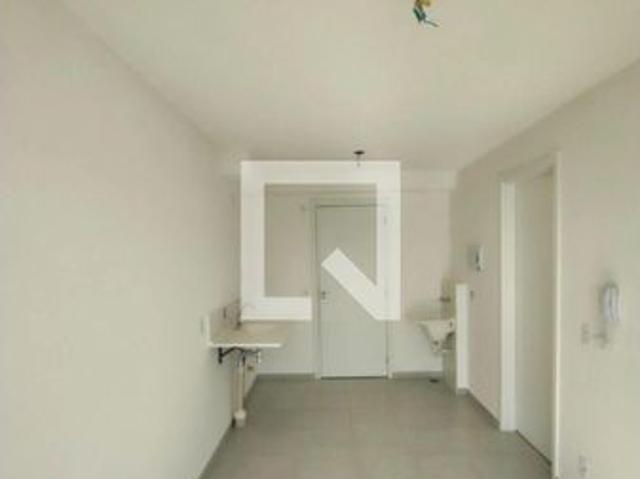 Apartamento para alugar com 28m², 1 quarto e sem vaga