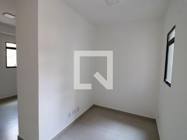 Apartamento para alugar com 28m², 1 quarto e sem vaga