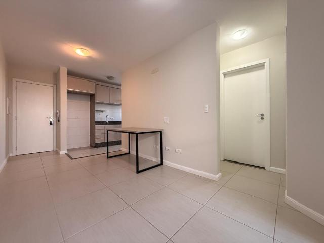 Apartamento para alugar com 2 Quartos em Vila Marumby, Maringá PR