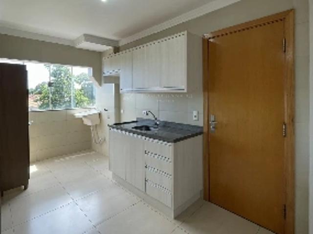 Apartamento para alugar com 2 Quartos em Vila Santo Antônio, Maringá PR
