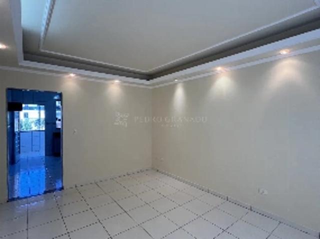 Apartamento para alugar com 2 Quartos em Zona 03, Maringá PR
