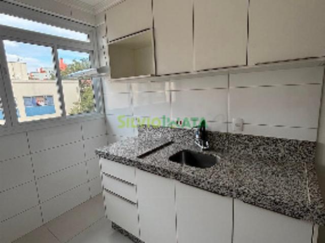 Apartamento para alugar com 2 Quartos em Zona 07, Maringá PR